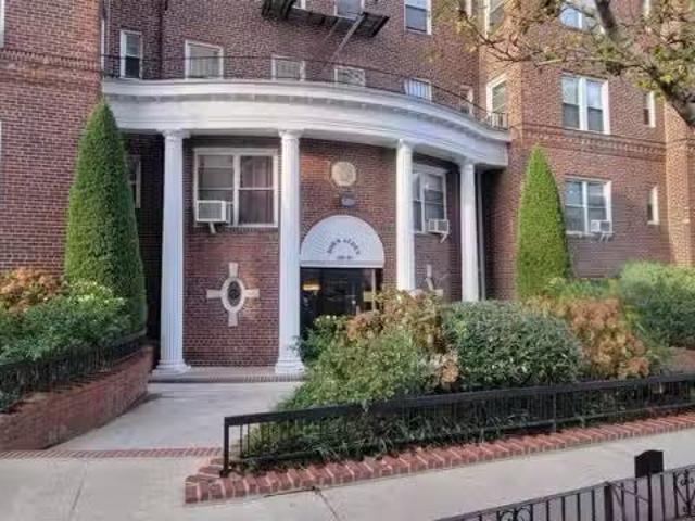 Studio at nd Road for $2,150 by Manager