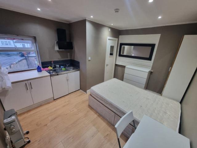 Studio Available in Acton! Bills Included