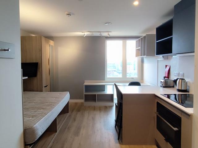 Studio Available in Leeds City Centre LS1