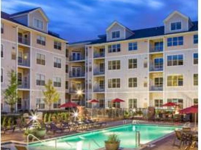 Studio Avalon at Wesmont Station