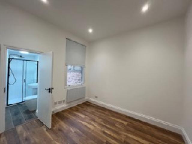 studio bed flat / apartment st. julians farm road london se27 truepenny's