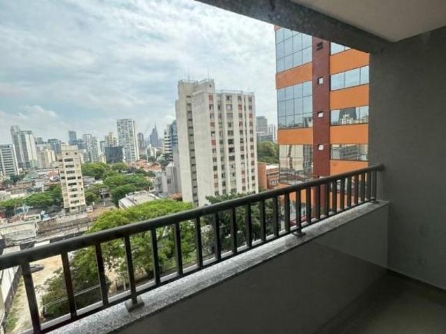 Studio bem localizado com lazer completo