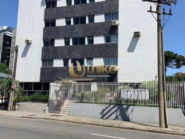 Studio bem localizado e mobiliado no Centro Cívico