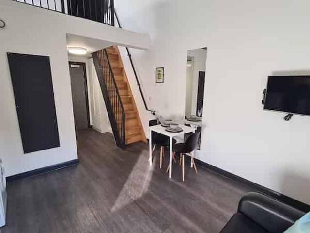 Studio Gold Top Floor