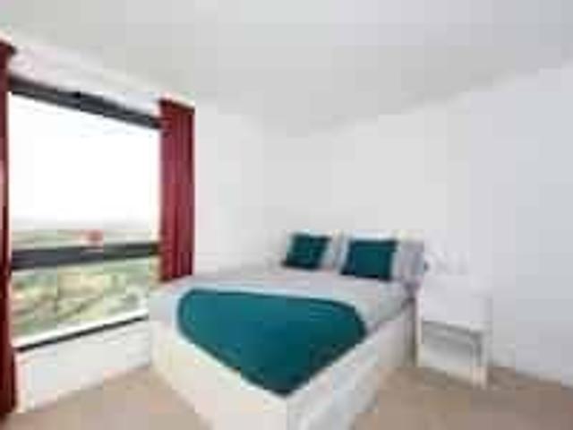 Studio Gold Plus City View