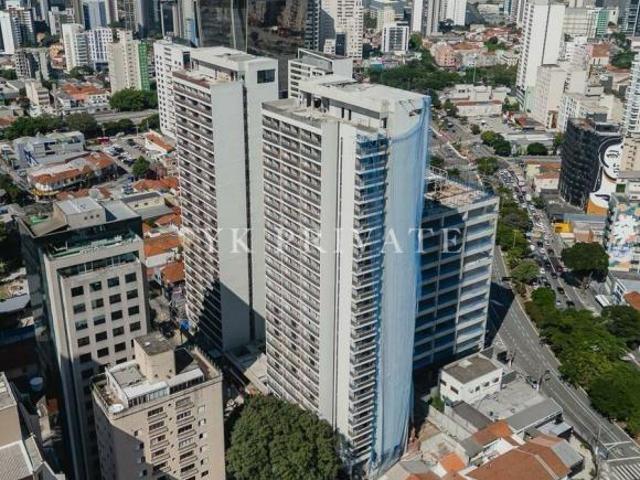 Studio/ Do It Faria Lima/ 1 Studio com varanda / Lazer clube !