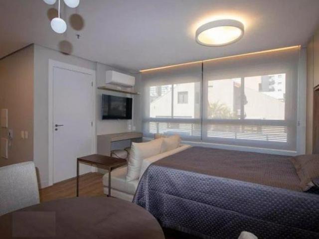 Studio de 01 quarto, Mobiliado, com 43m2  No Petrópolis  Água com Aquecimento à Gás