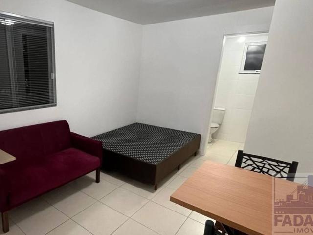 Studio de 21 m² na José Merhy Boa Vista Curitiba PR, aluguel por R$ 1.600/mês