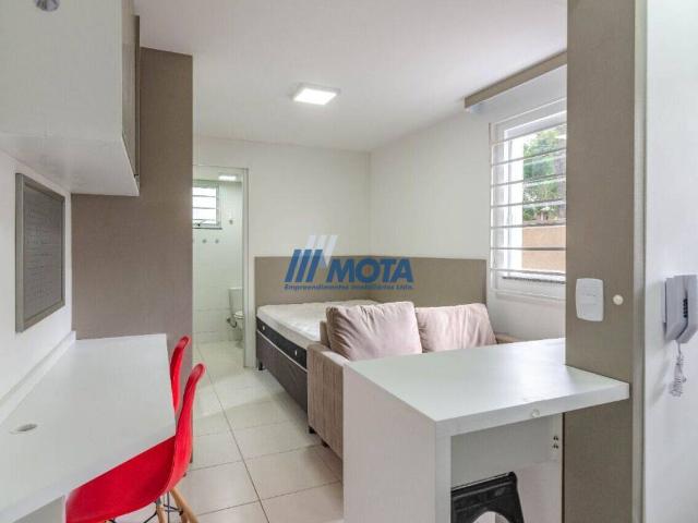 Studio de 21 m² na José Merhy Boa Vista Curitiba PR, aluguel por R$ 1.750/mês