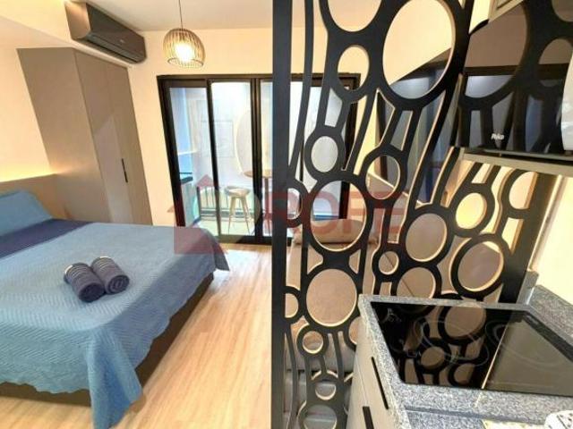 Studio de 23m2, 100% mobiliado, ar condicionado, fechamento sacada, Chuveiro SPA, TV 65, Cama Baú