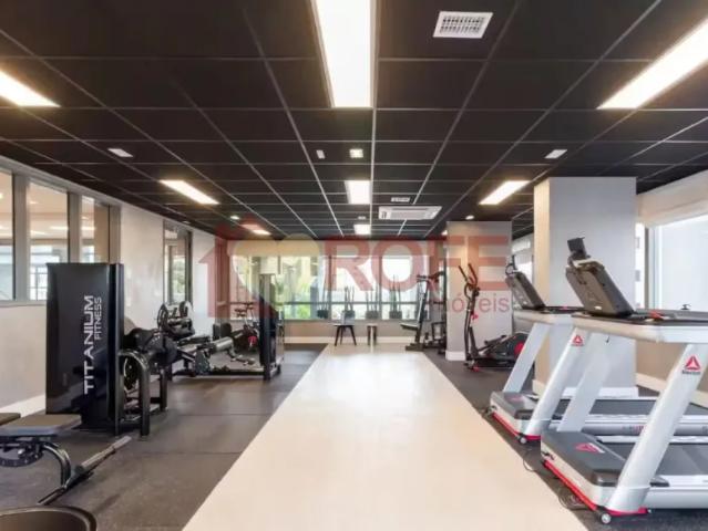 Studio de 24m2 com vaga na melhor localização de Moema
