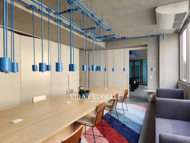 Studio de 24m² mobiliado para alugar, com varanda envidraçada, ar condicionado. Pinheiros, São Paulo