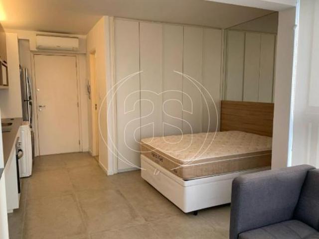 Studio de 28m², Mobiliado e 1 Vaga
