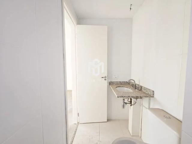 Studio novo de 28m² e 1 vaga na Aclimação