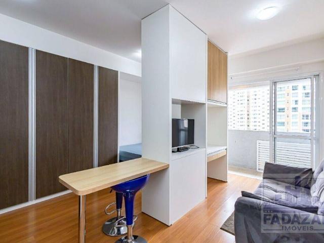 Studio de 32 m² na Visconde de Guarapuava Centro Curitiba PR, aluguel por R$ 2.150/mês