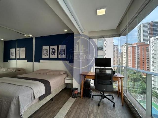 Studio de alto padrão à venda no Brooklin Paulista, São Paulo SP: 1 sala, 1 banheiro, 1 vaga de gara