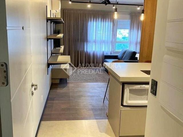 STUDIO DECORADO POR ARQUITETO COM VAGA AIRBnB