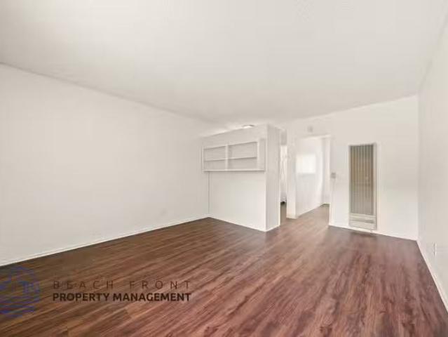 Studio. DEP 13444 13460 Prairie Ave