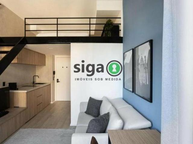 Studio diferenciado em Pinheiros com pé direito alto e excelente localização!