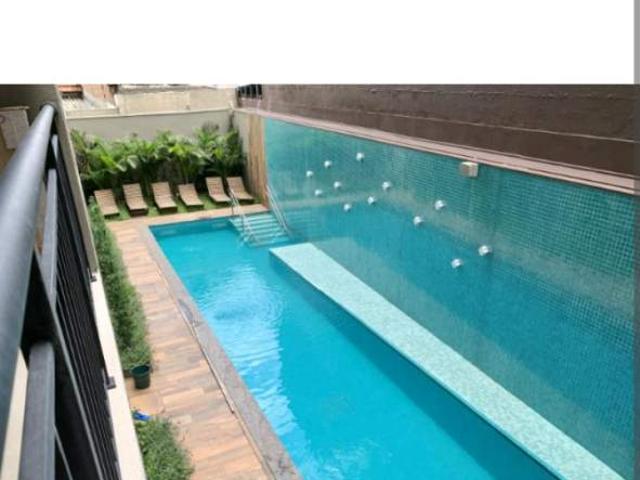 Studio em frente metro linha amarela