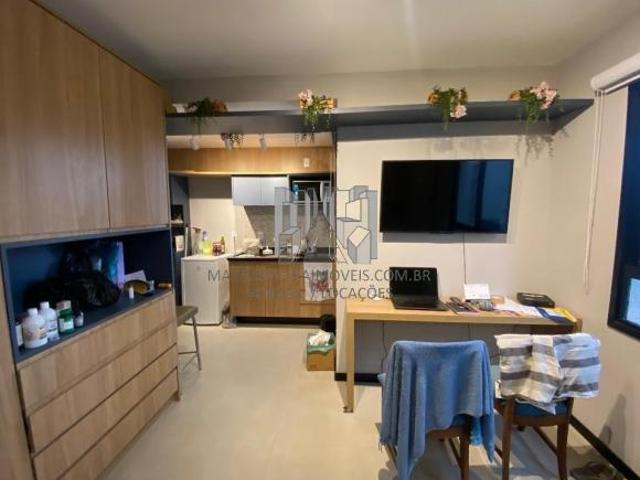 Studio em Pinheiros MOBILIADO