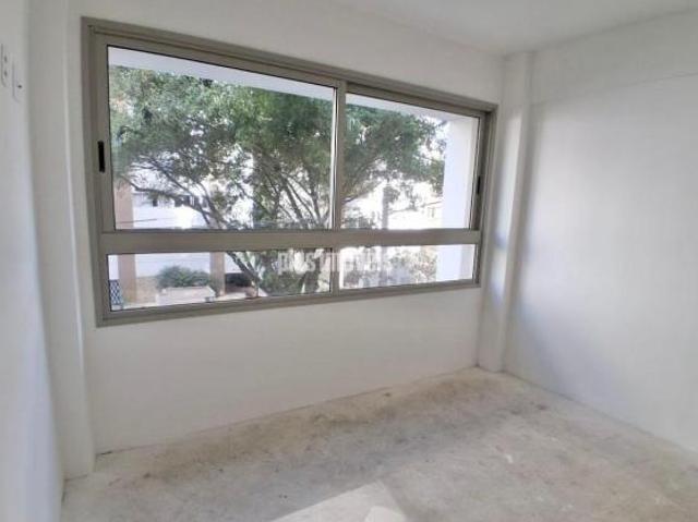 Studio em Pinheiros, próximo à estação Fradique Coutinho, à venda 21 m²