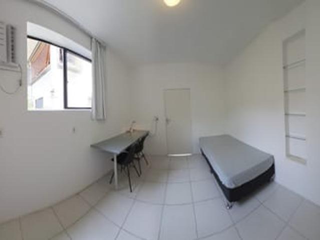 Studio entrada independente banheiro e cozinha privativo