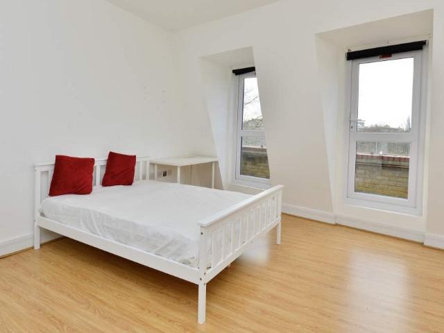 studio for rent