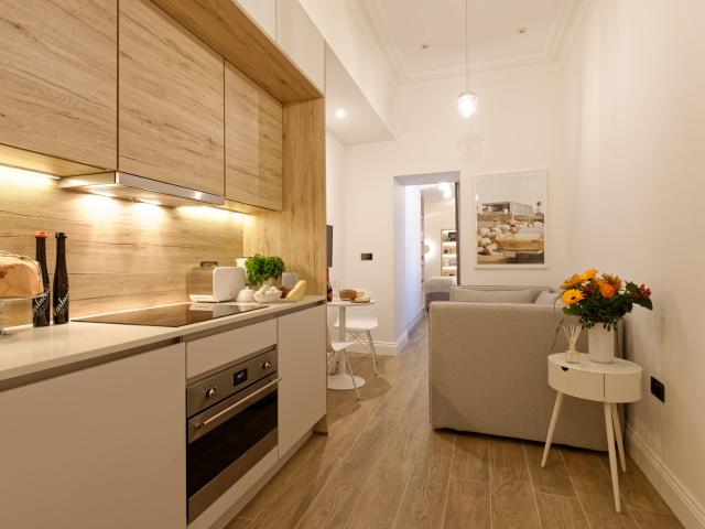 studio for rent at 71 Linden Gardens, LONDON W2 4HJ