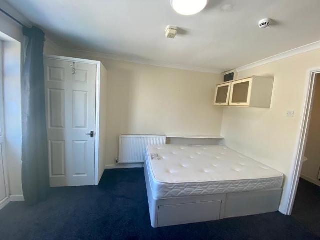 Studio For Rent Broadway, Pontypridd