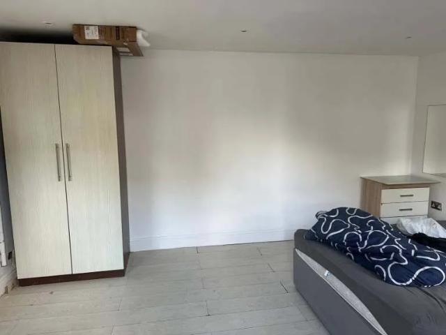 Studio for RENT, HA3 MoveHome