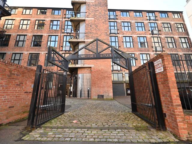 studio for rent in 106 Somerset Studios Marcus Ward Street, Belfast, BT7 1RP