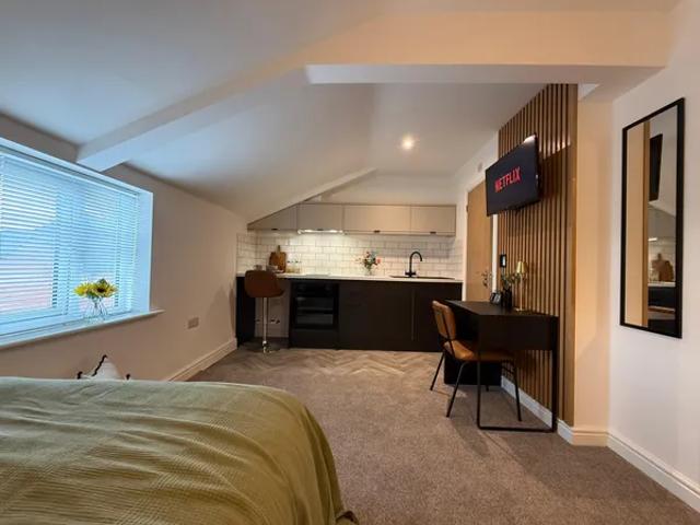 studio,for rent in, Coventry Road, Warwick