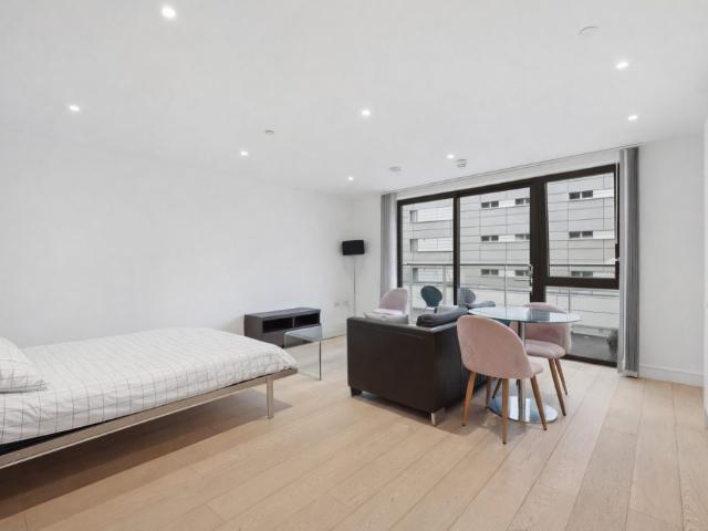 studio for rent in Commercial Street, E1 6NE