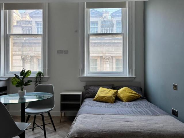 studio for rent in Corn Street, BS1 1HT