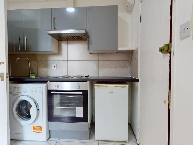 studio for rent in CRAVEN PARK, HARLESDEN, London