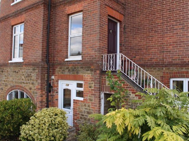 studio for rent in Croft Road, GU7 1DB