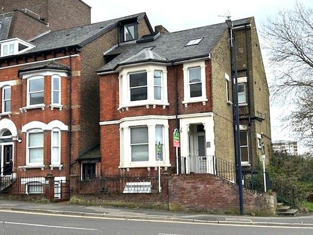 studio for rent in Albion Place, Maidstone, ME14 5DY