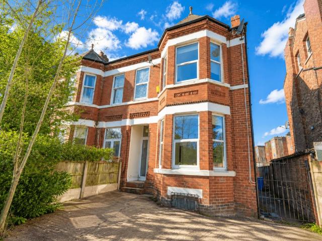 studio for rent in Barlow Moor Road, M21 8AQ