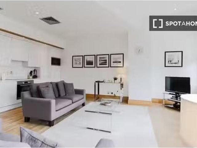 Studio for rent in Billingsgate, London