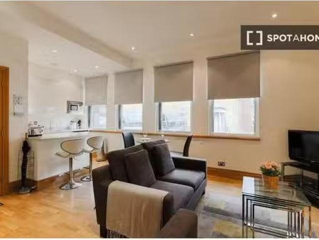 Studio for rent in Billingsgate, London