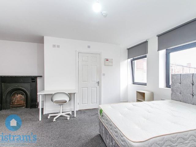studio for rent in Birkin Avenue, NG7 5AR