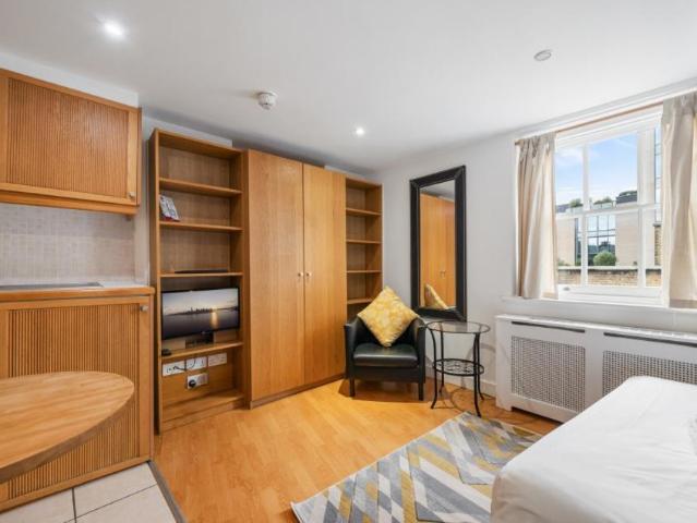 studio for rent in Bloomsbury | WC1H 9EH