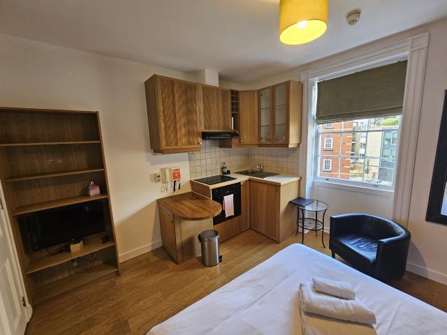 studio for rent in Bloomsbury | WC1H 9EH