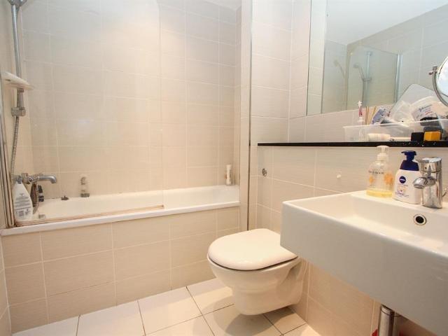 studio for rent in Bute Terrace, Cardiff, Cardiff