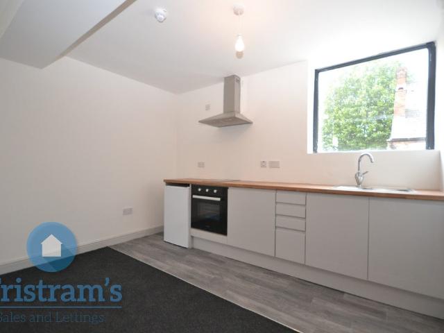 studio for rent in Bulwer Road, NG7 3HL
