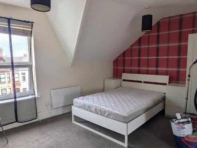 studio for rent in Burt Street, CF10 5FZ