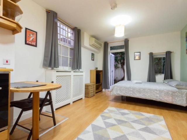 studio for rent in, Gloucester Street, Pimlico SW1V