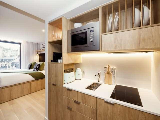 Studio for rent in Grassmarket, Edinburgh