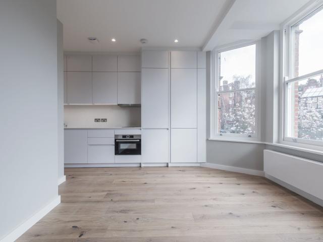 studio for rent in Greencroft Gardens South Hampstead London